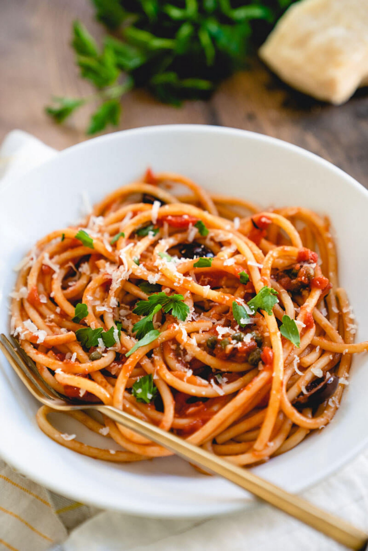 100 Tasty Pasta Dishes that Never Fail to Please