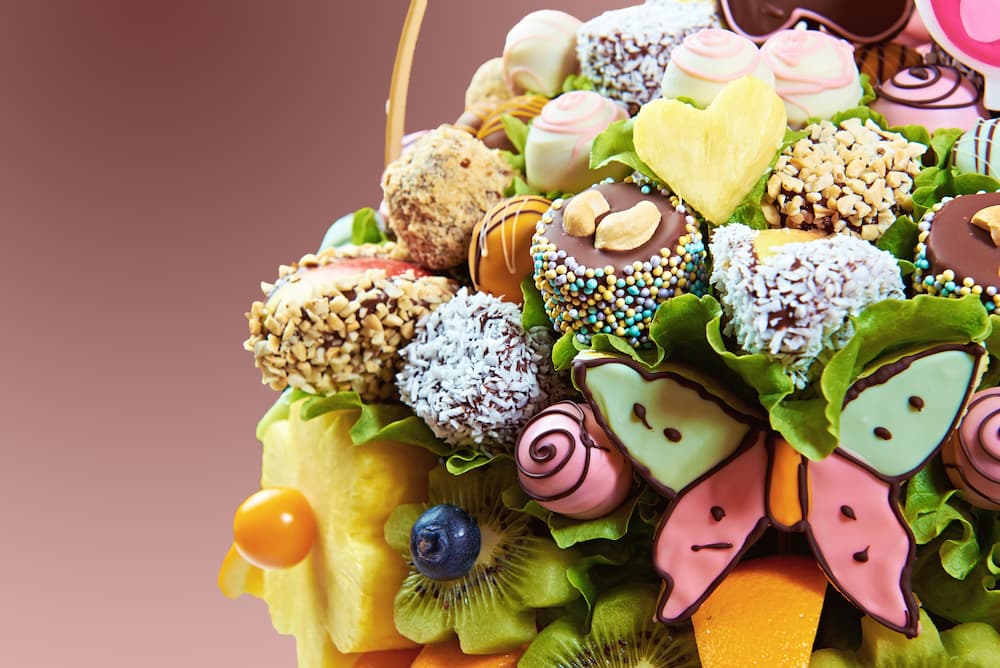 8 Tasty Gifts for Someone With a Sweet Tooth