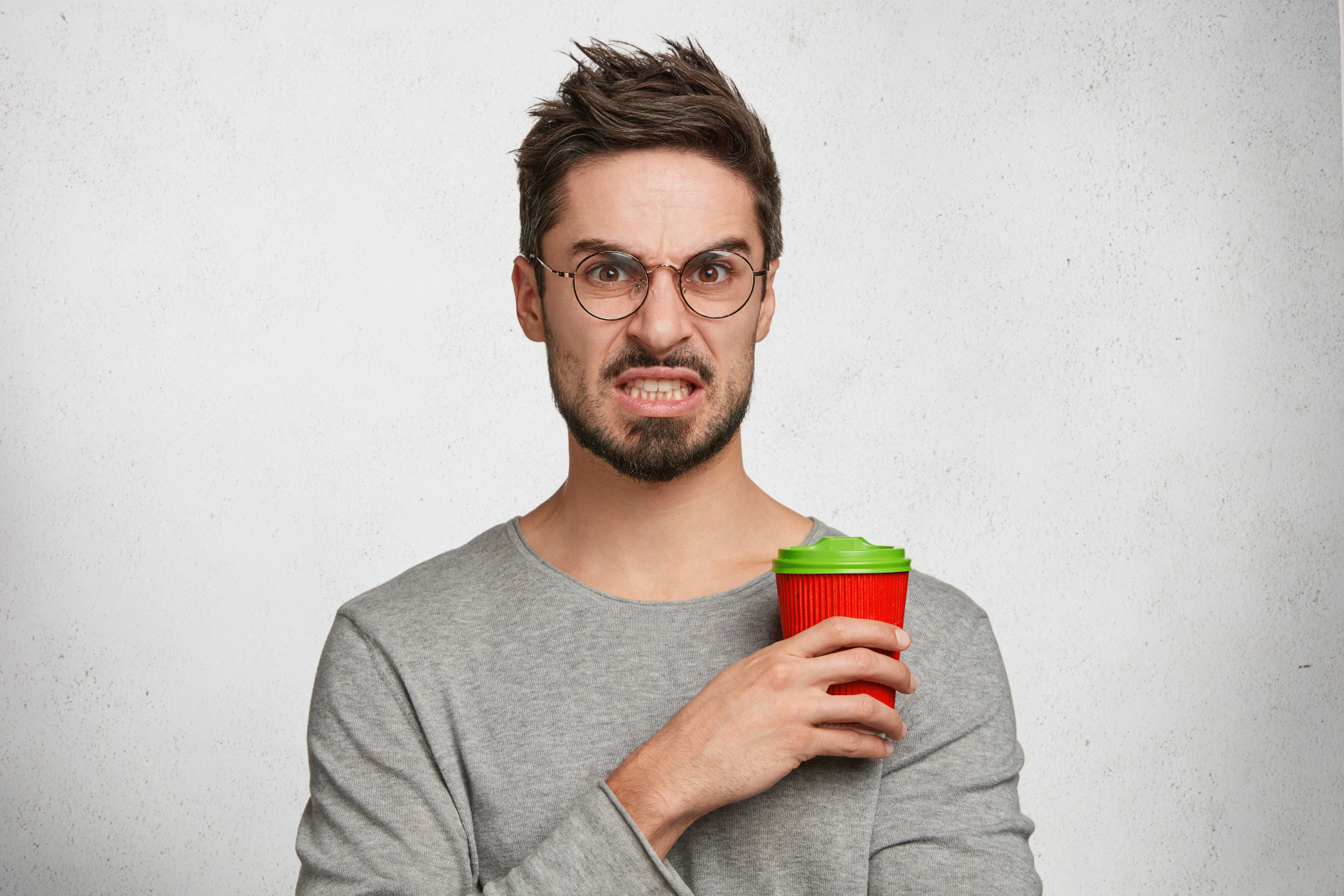 Get rid of these habits to be happier