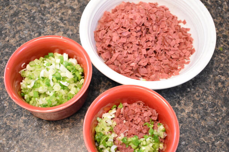 Delicious Dried Beef Cheese Ball