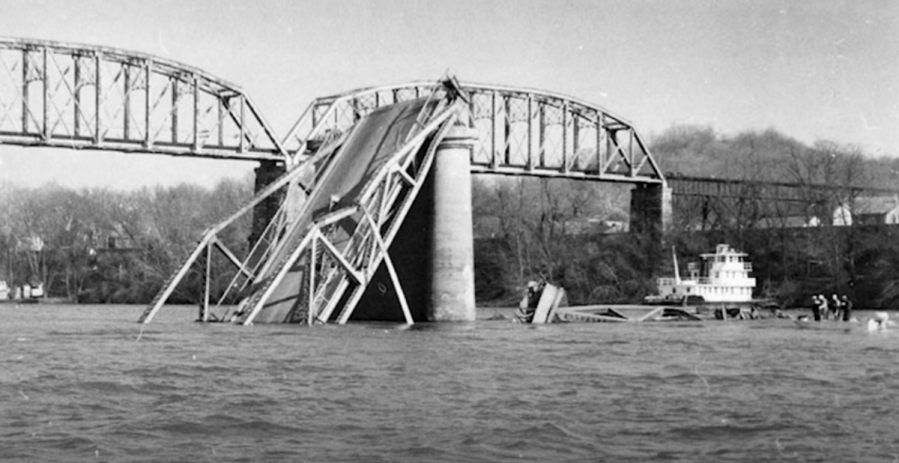 Community honors Silver Bridge collapse victims, 58 years later