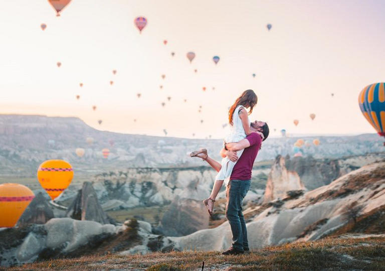 Why Tinggly gift boxes are the best experience gifts for travel-lovers