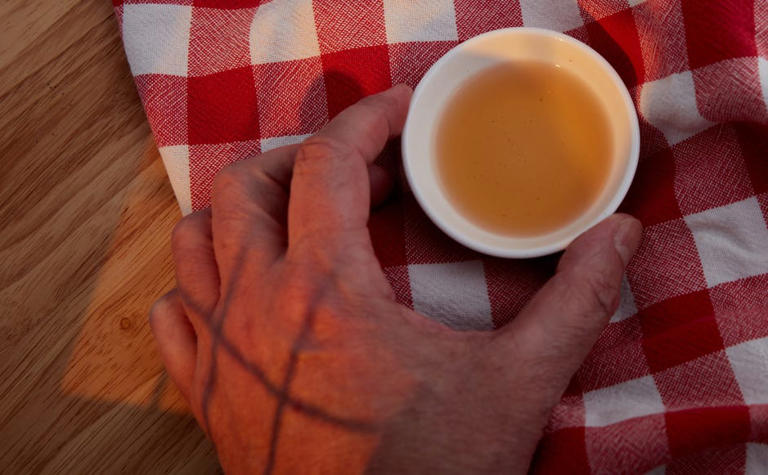 Can Apple Cider Vinegar Help With Weight Loss? We Asked Experts