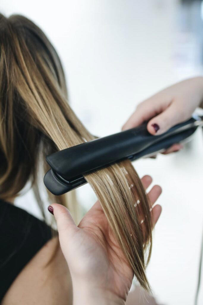 How to Choose a Flat Iron: A Few Quick Tips