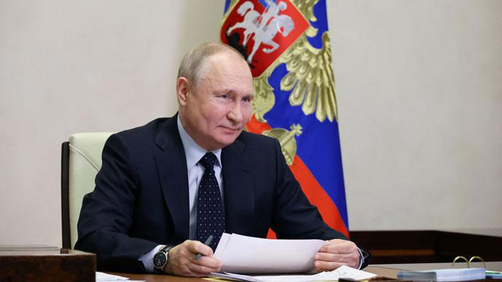 Vladimir Putin Ucapkan Selamat Idul Adha untuk Umat Islam Vladimir Putin Ucapkan Selamat Idul Adha untuk Umat Islam