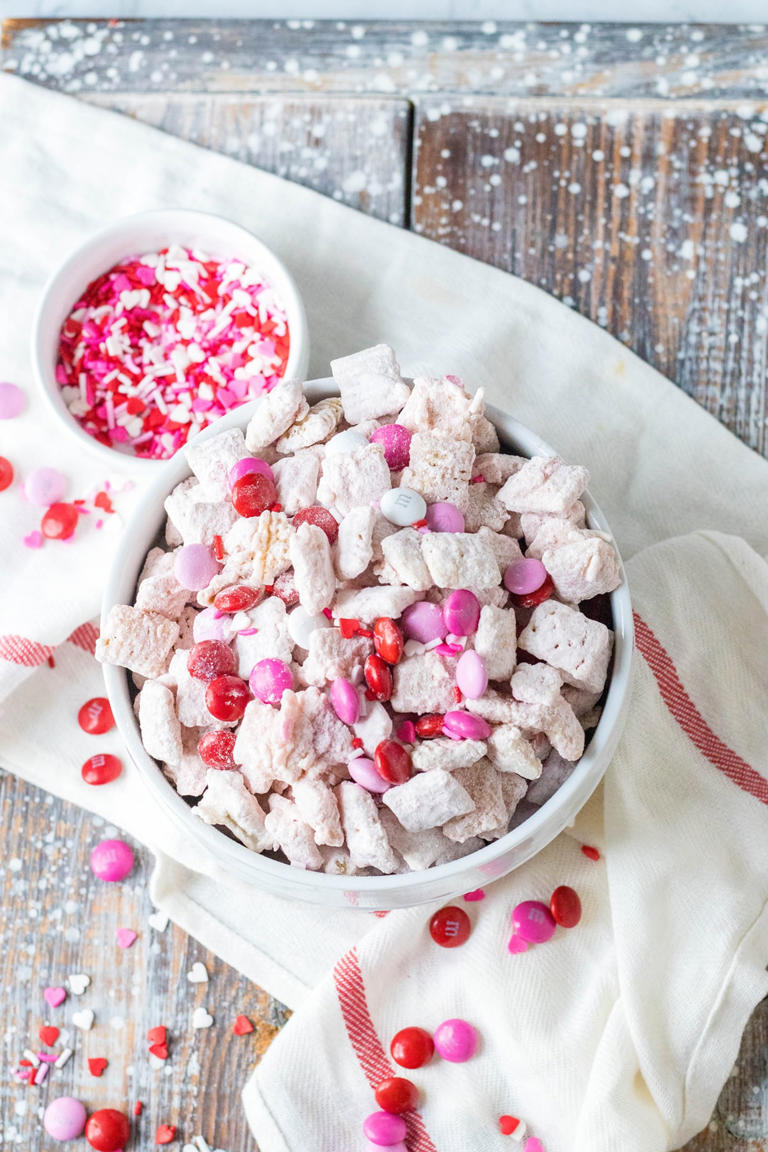 Strawberry Puppy Chow