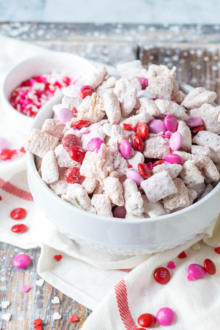 Strawberry Puppy Chow