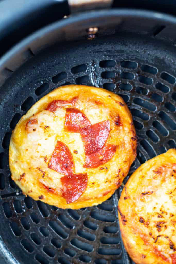Air Fryer Mini Pizzas