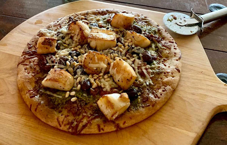 How to Make a Sexy Scallop Pizza at Home