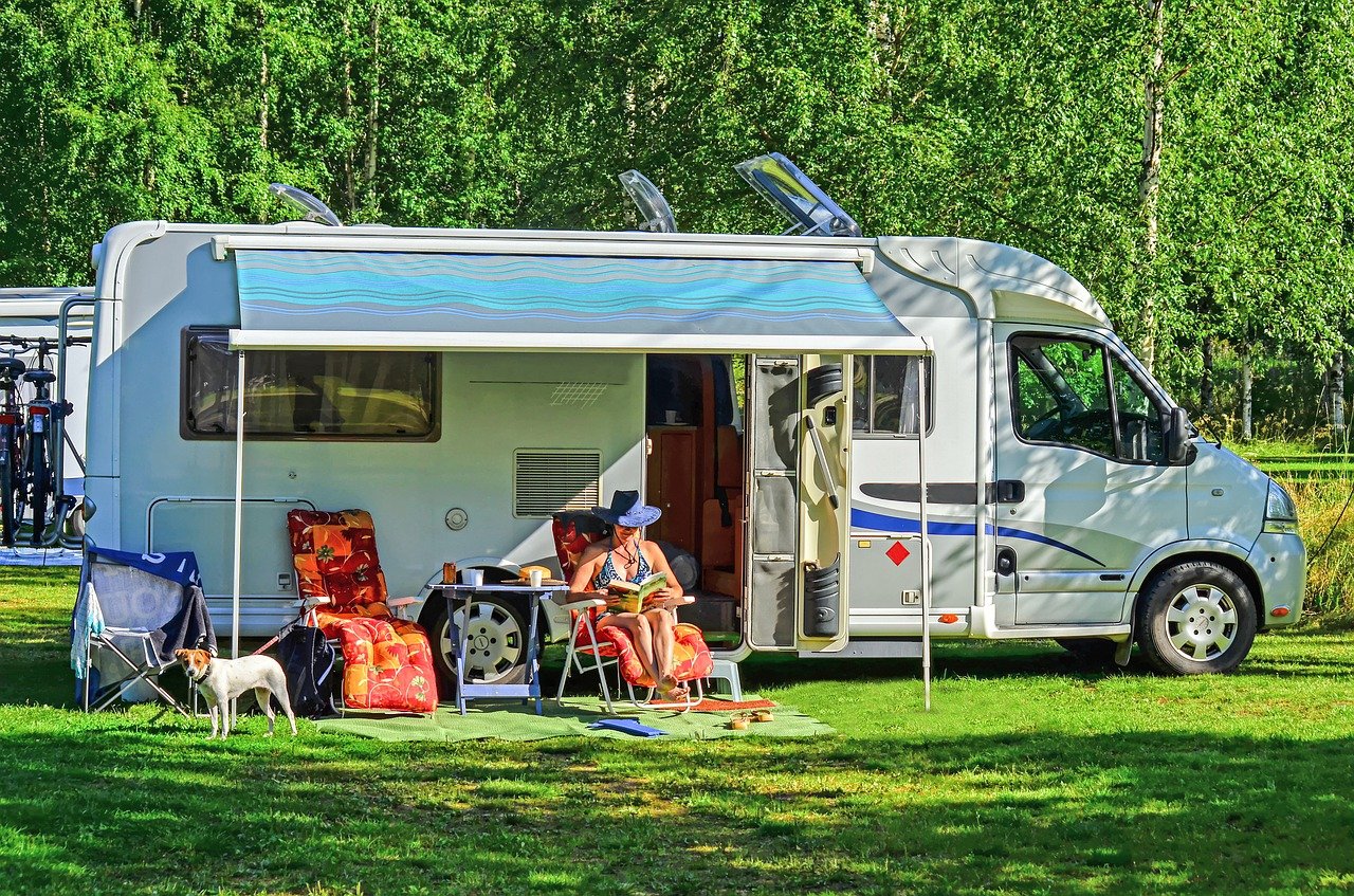 5 Reasons to Consider an RV Vacation This Summer