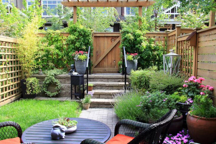 Top 6 Landscaping Maintenance Tips for a Beautiful Yard