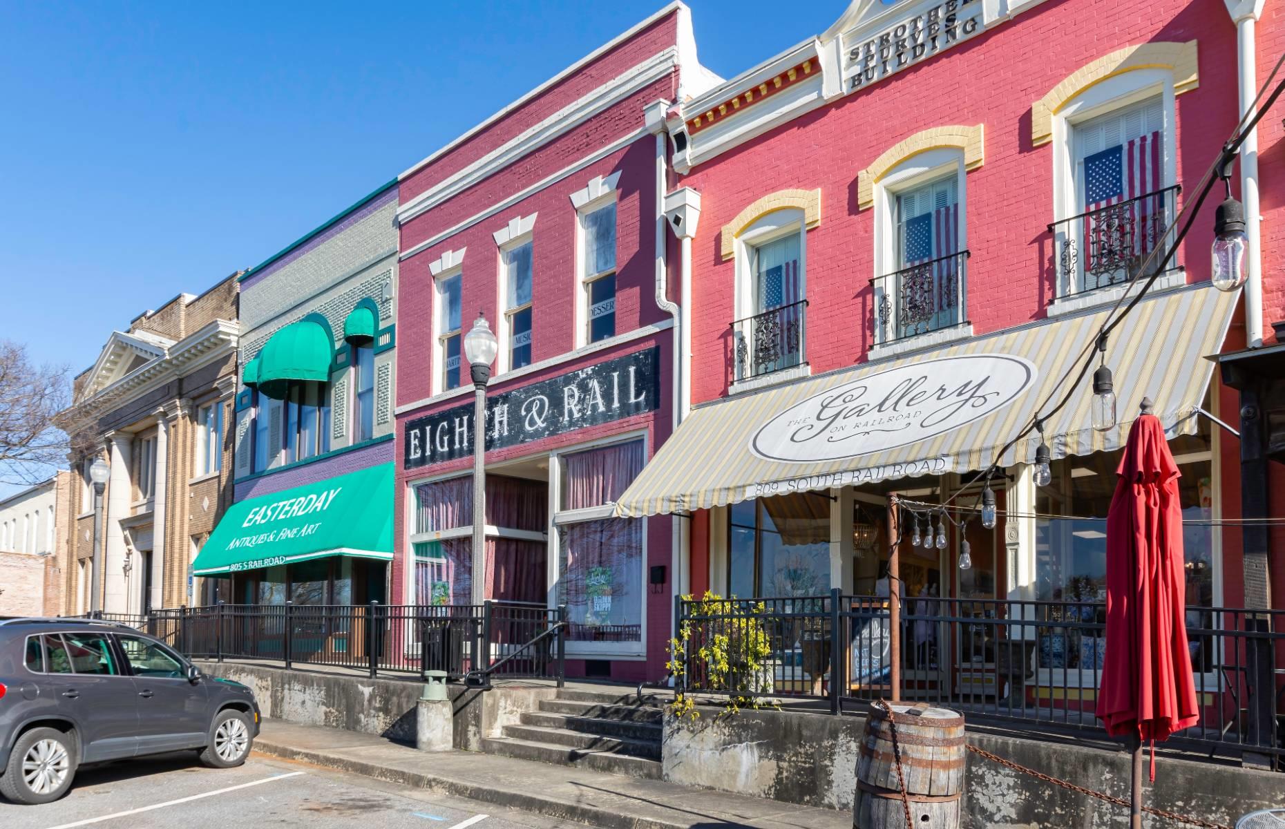 The most beautiful Deep South towns, cities from the mountains to the coast