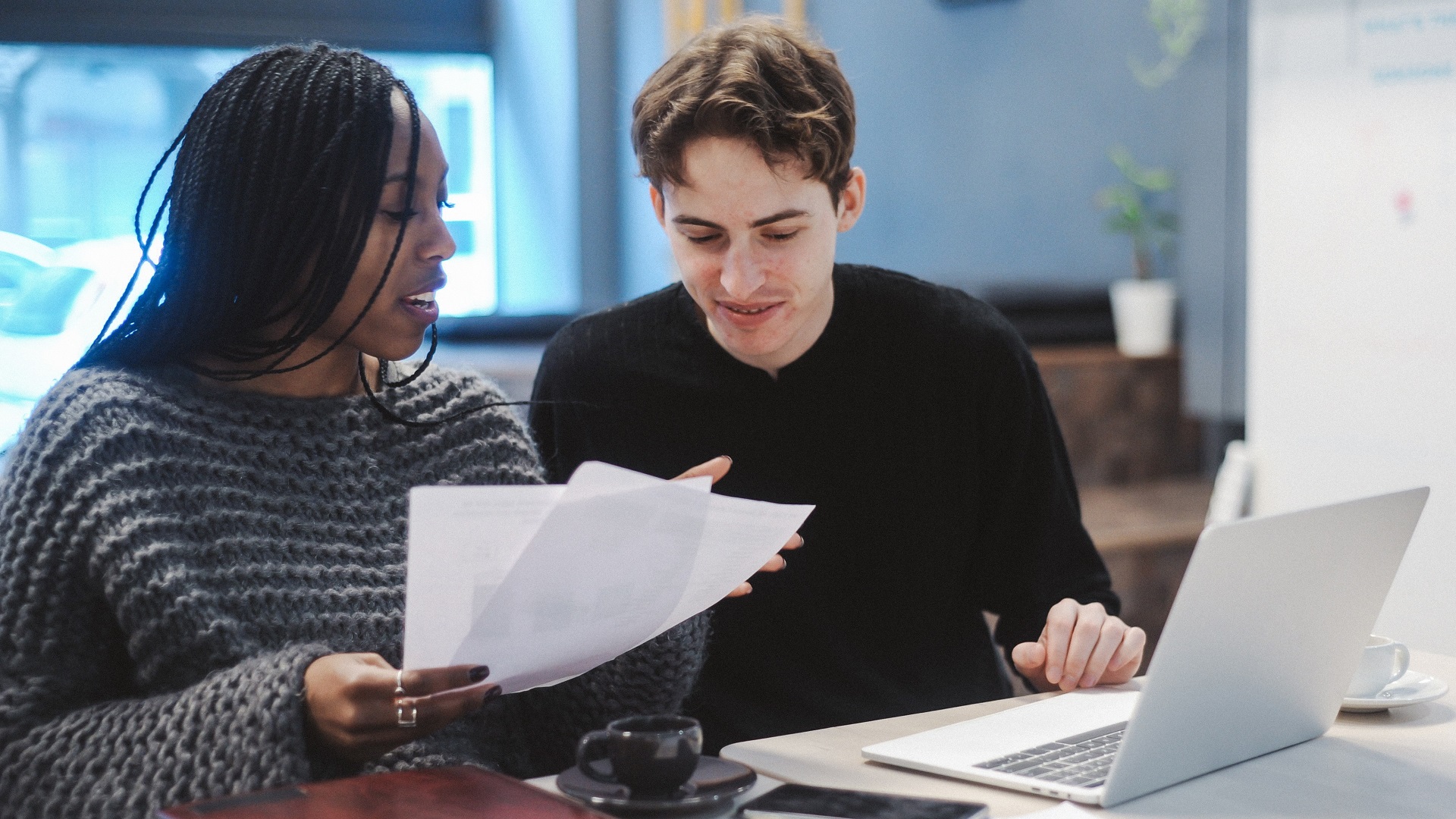 35 Easy Jobs That Pay Well