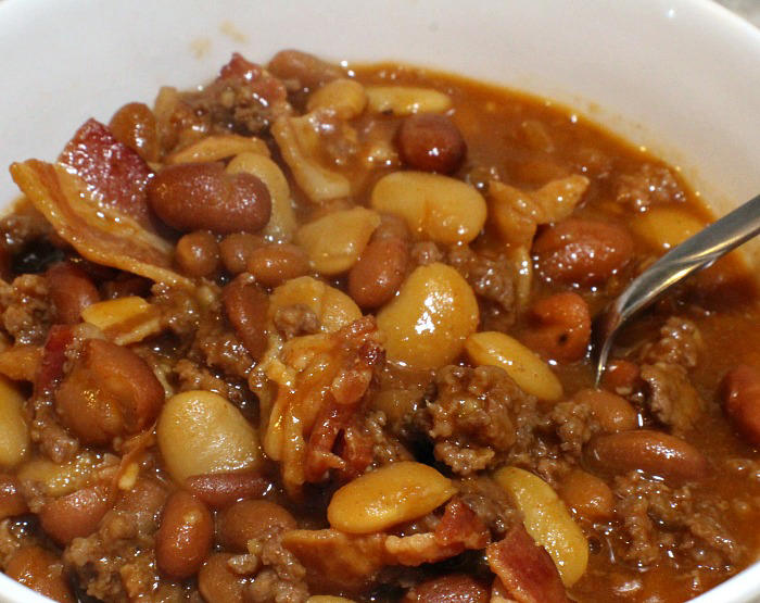 Easy Loaded Baked Beans In The Crockpot!!