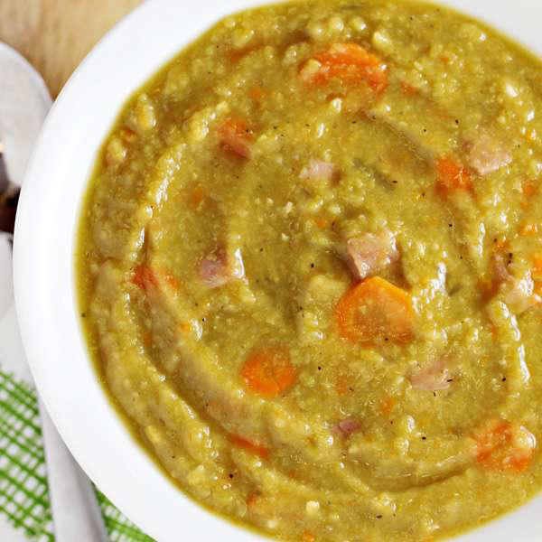 10 Slow Cooker Soup Recipes