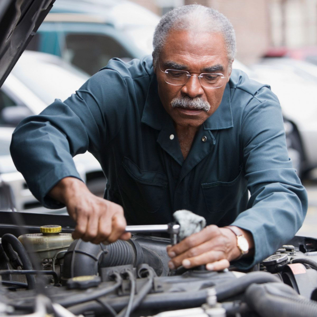 15 Tools You Need in Your Auto Repair Tool Kit 15 Tools You Need in Your Auto Repair Tool Kit