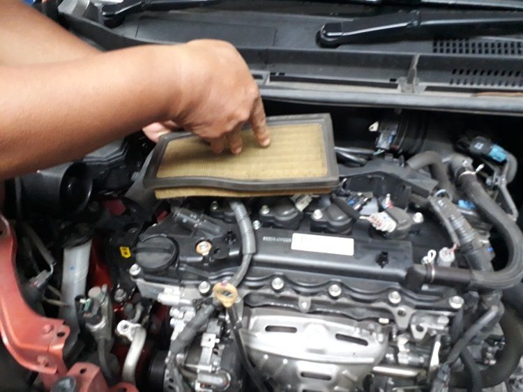 Ini Tanda Filter Udara Mobil Harus Ganti dan Cara Membersihkannya