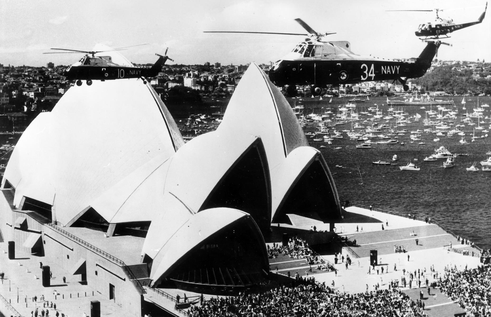 What the world's most famous landmarks looked like decades ago