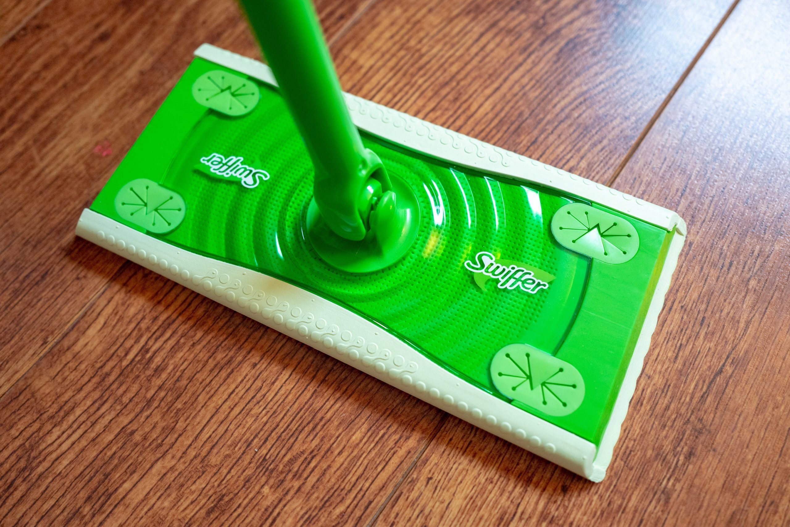 9 Surprising Ways You Can Use a Swiffer 9 Surprising Ways You Can Use a Swiffer