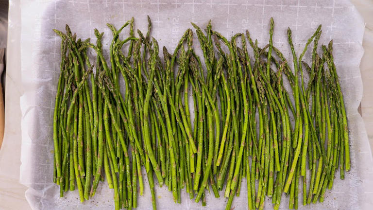 Lisa shared a basic recipe for oven-roasted asparagus anyone can make