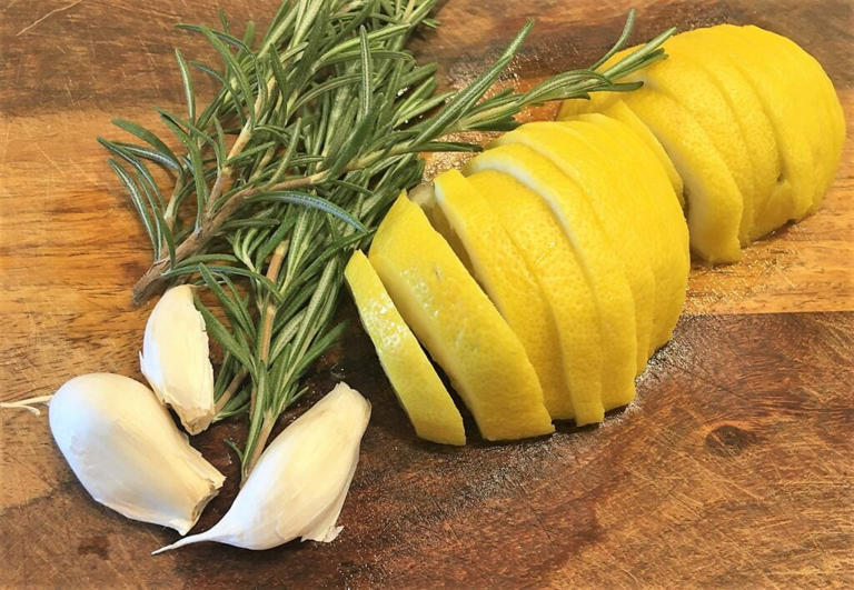 Roasted Chicken Recipe with Lemon and Rosemary