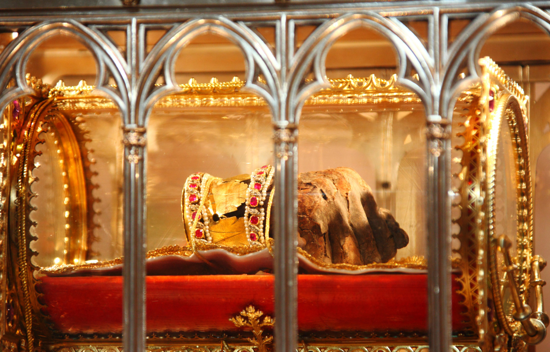 Famous religious relics and their histories