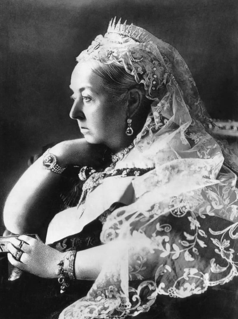 Queen Victoria Photographs and Portraits of Her Life and Reign