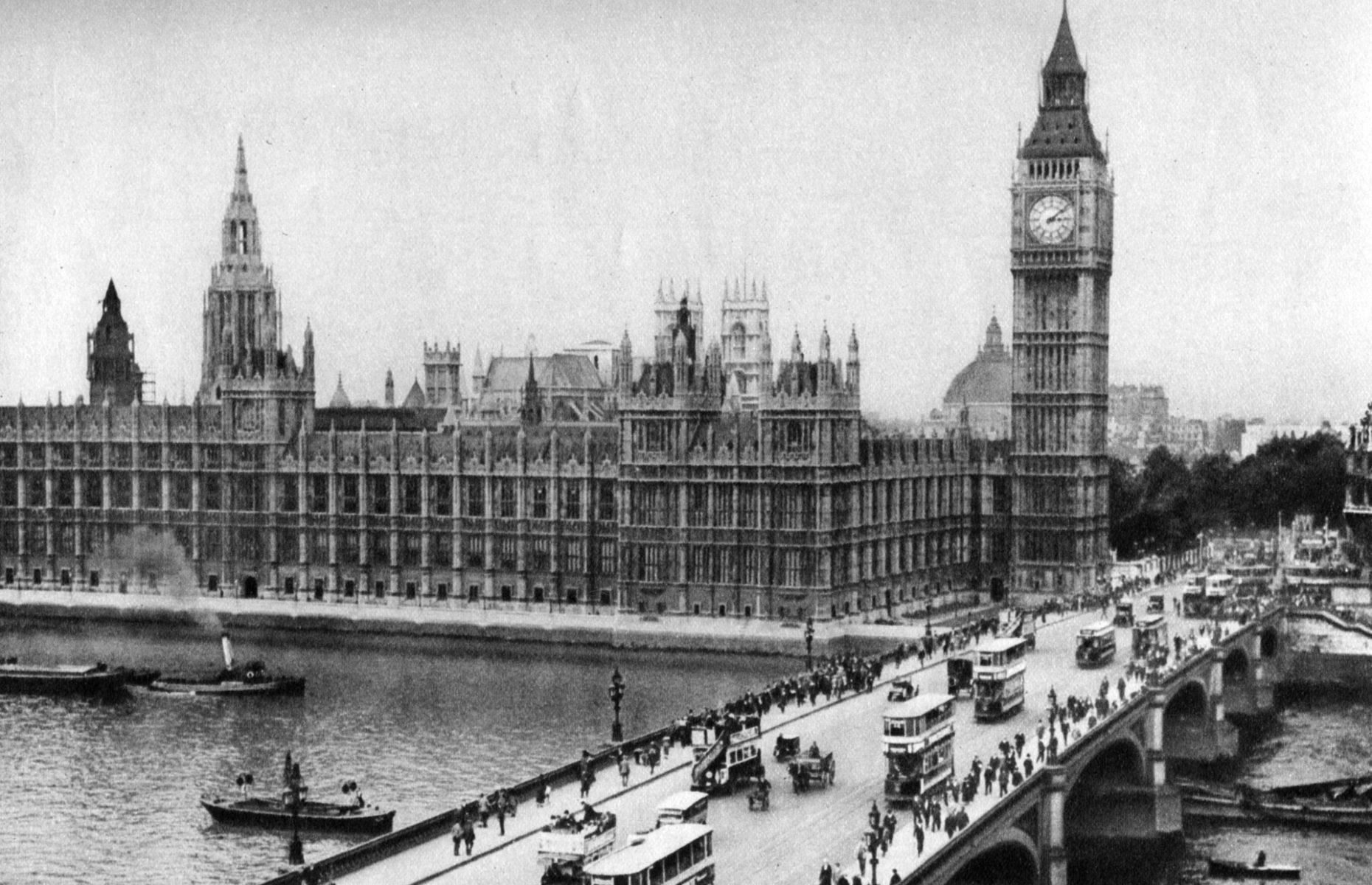 How the world's most famous landmarks looked 100 years ago compared to ...