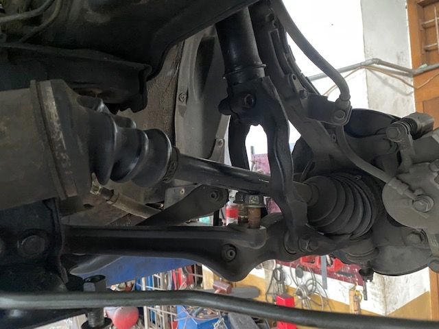 Ini Gejala As Roda Mobil Bekas yang Sudah Minta Diganti, Copot di Jalan ...