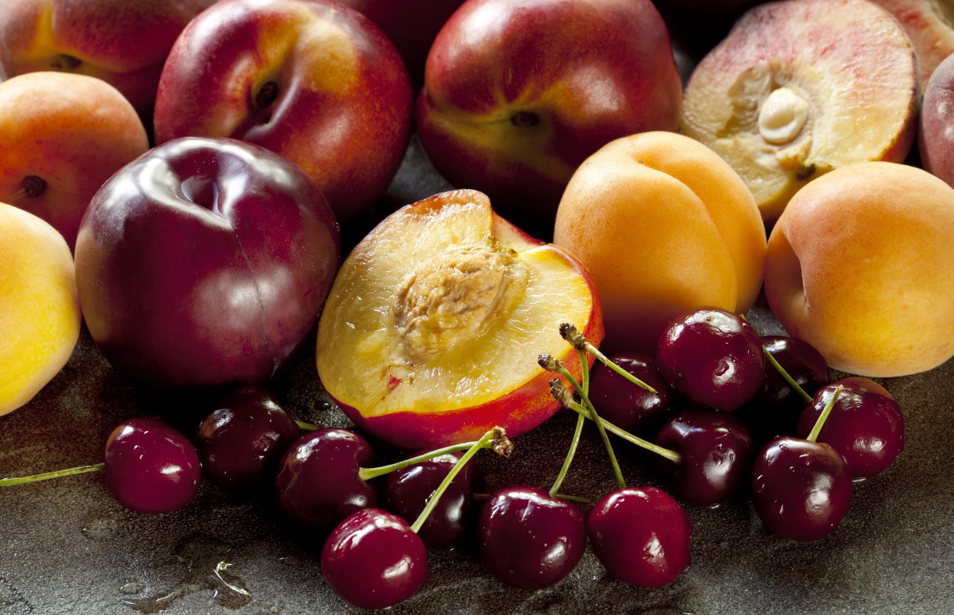 39 foods most people don't know can be deadly