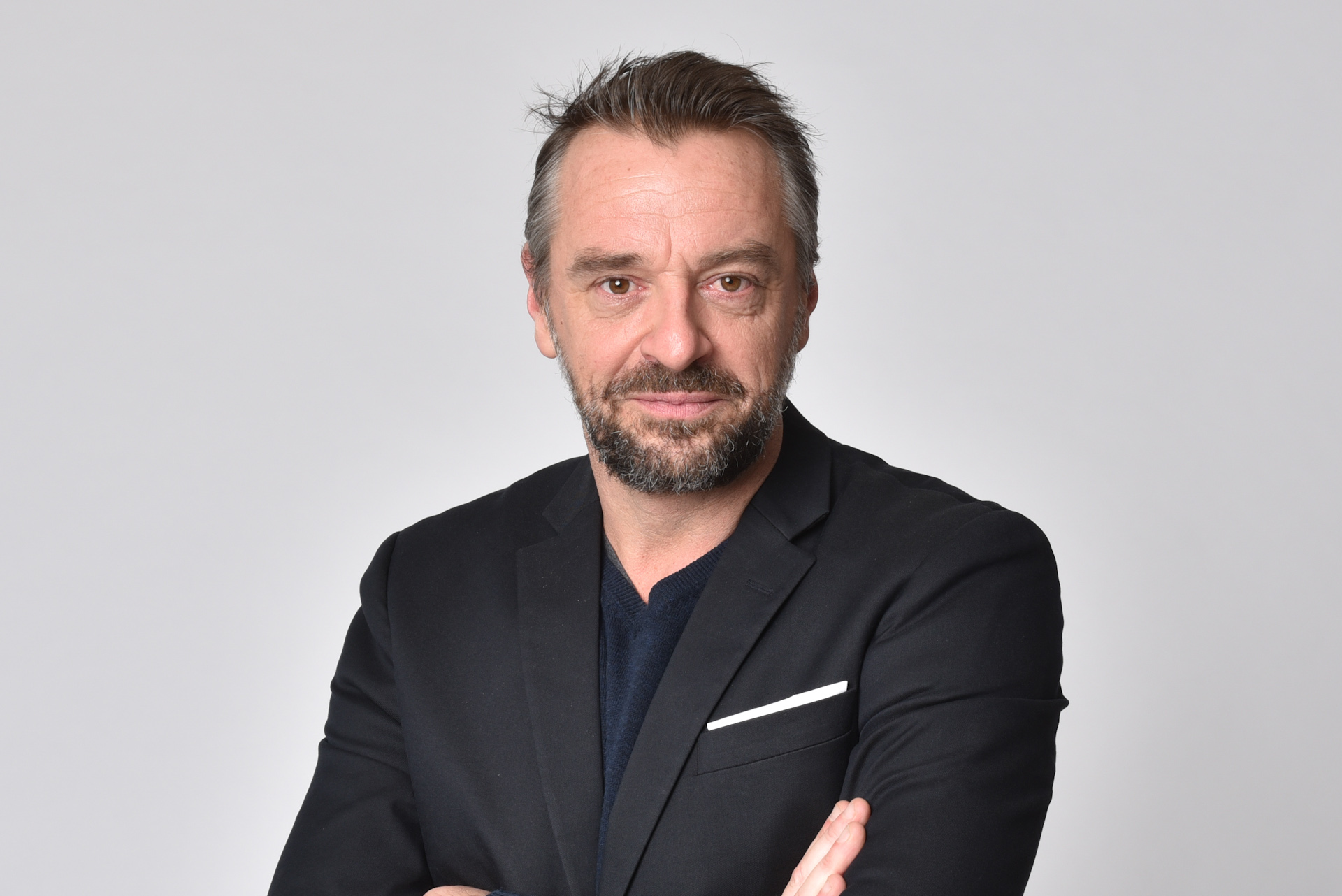 Pijnlijke gevolgen voor Tom Waes: “het is verschrikkelijk”