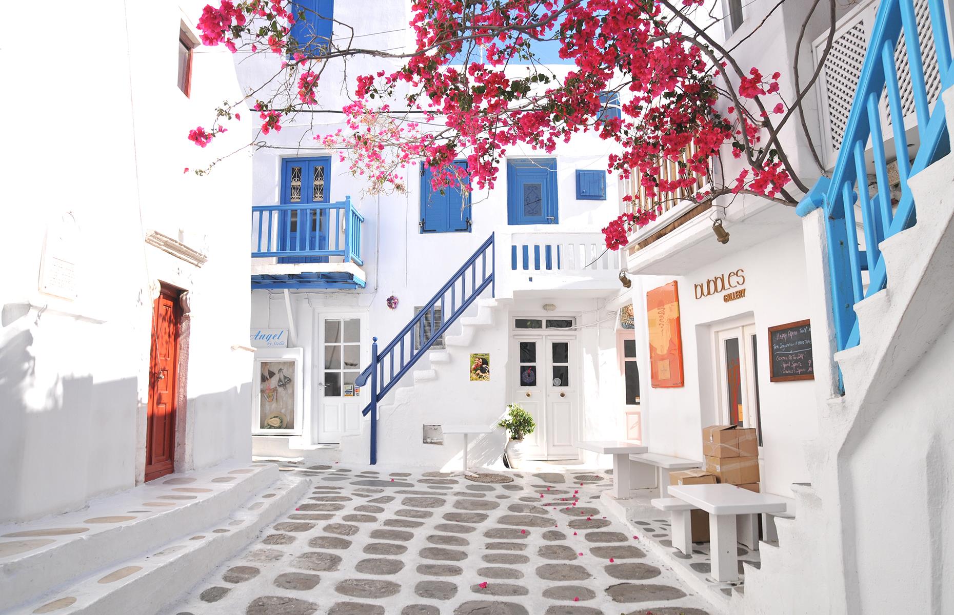 The world's most beautiful, historic streets, ranked