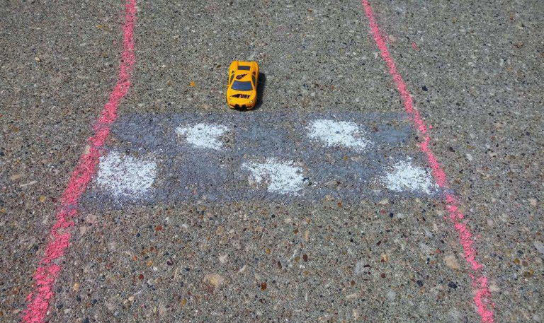 25 fun things to do with sidewalk chalk