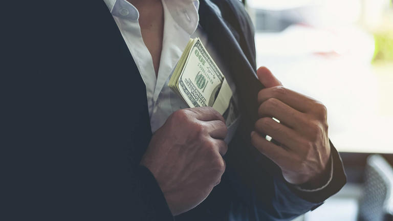 5 tax loopholes the ultra-wealthy use that most Americans don’t know about