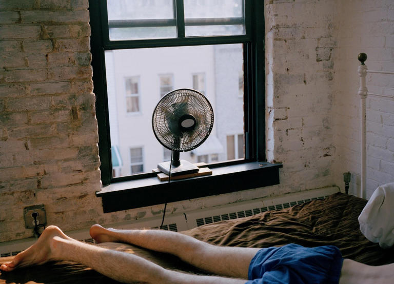 Get Better Sleep By Using Blue, Pink, Brown and White Noise