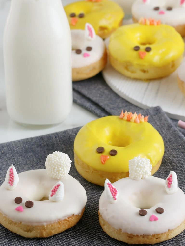 Bunnies and chicks! How to decorate donuts for Easter