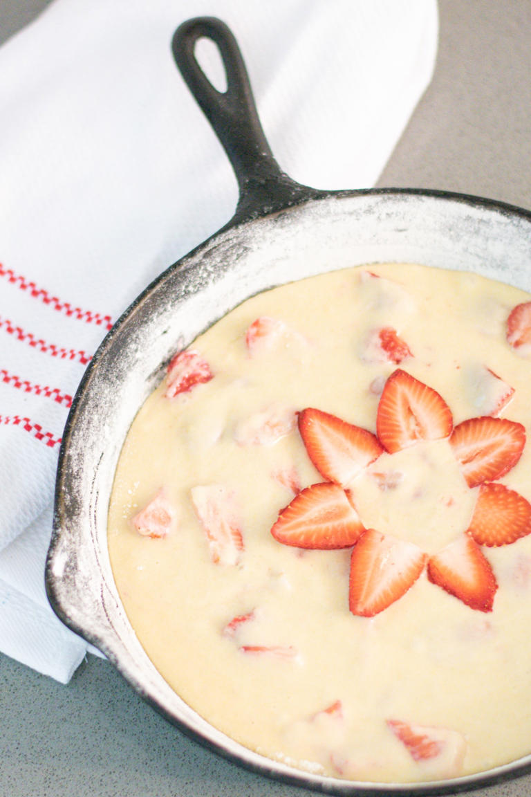 Fresh strawberry cake