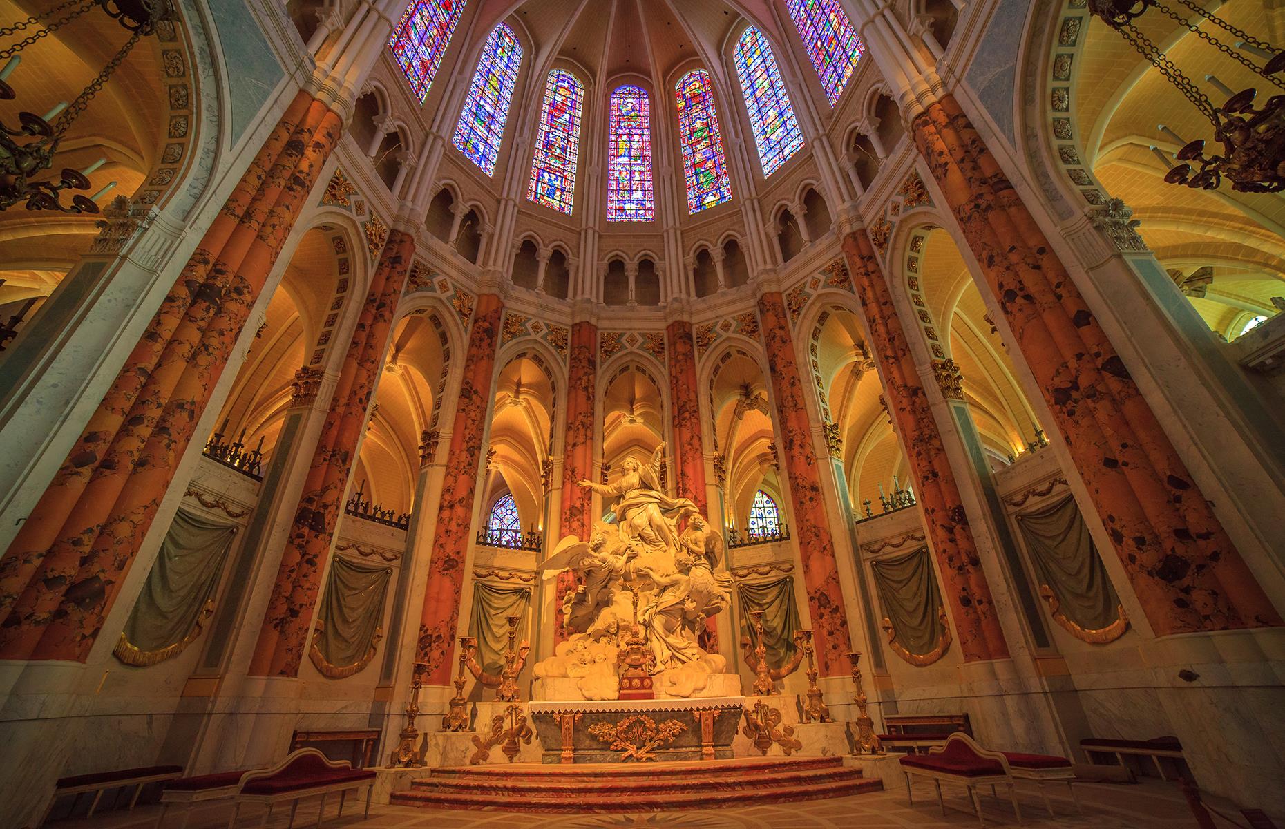 Beautiful cathedrals in Canada and beyond everyone should visit before ...