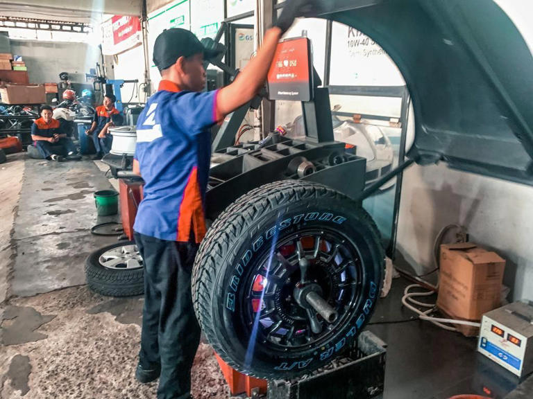 Pengguna Mobil Wajib Tahu, Apa Tuh Spooring dan Balancing? Agar Aman