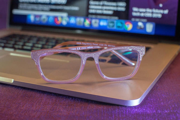 Can Blue-Light Glasses Protect Your Eyes From Screens? An Expert Weighs In