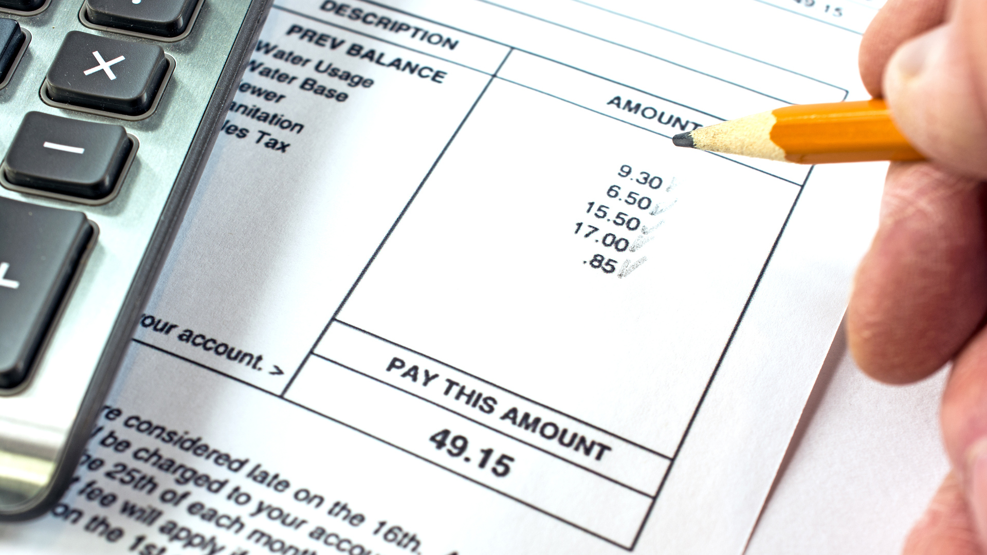How Much Is a Typical Water Bill in 2025: Monthly Averages Across the U.S.