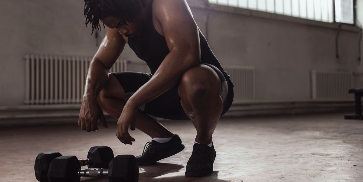 This Simple 4-Move Dumbbell Workout Builds Stronger Legs