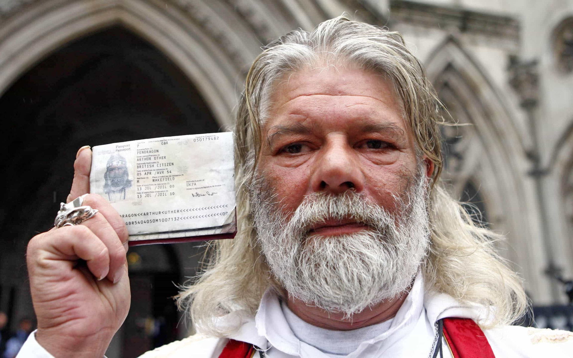 Die verrücktesten Namensänderungen der Welt – wären Sie auch gerne Big ...