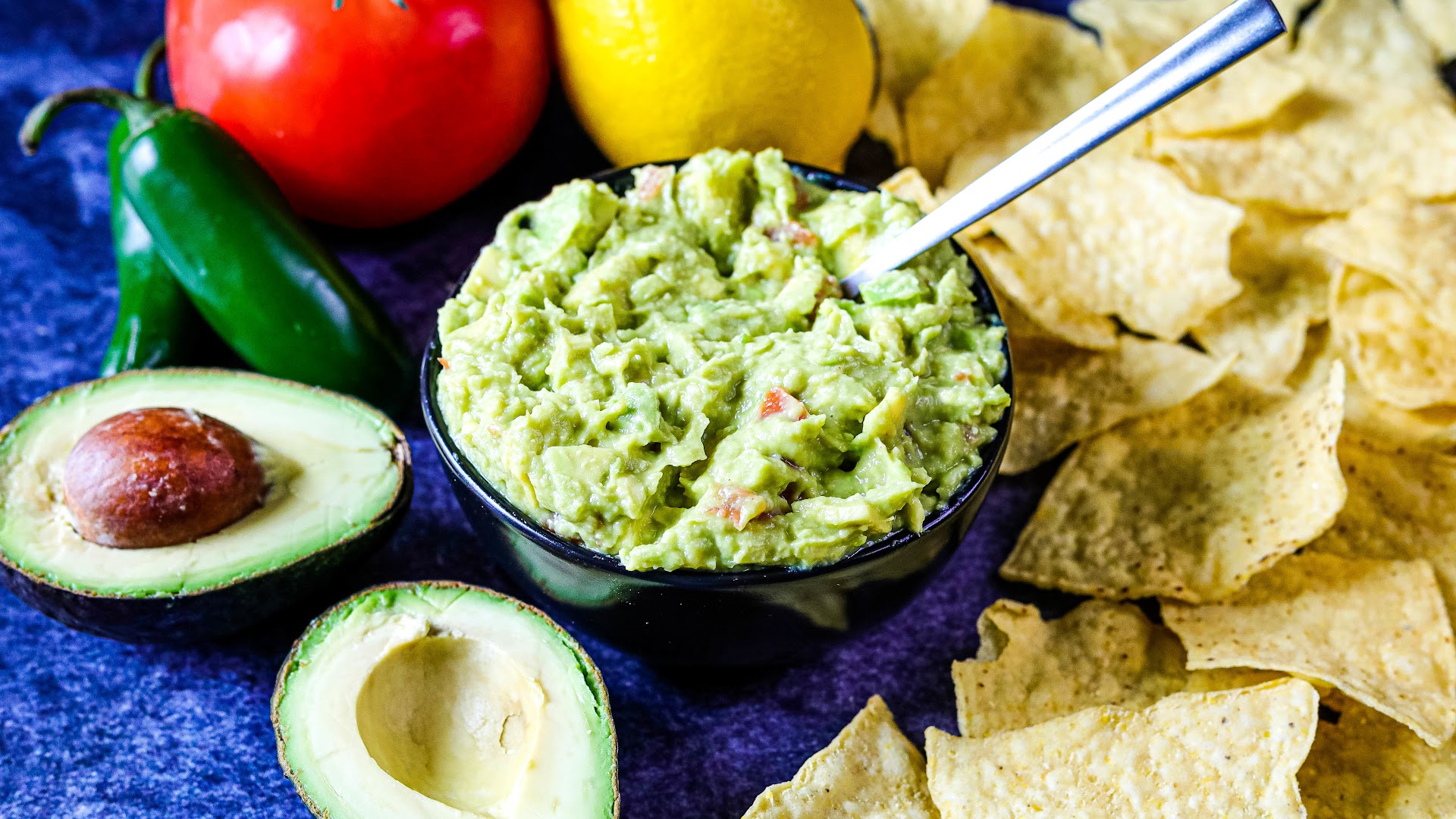 Guacamole is a quick and easy snack that can be made in no time - Best ...