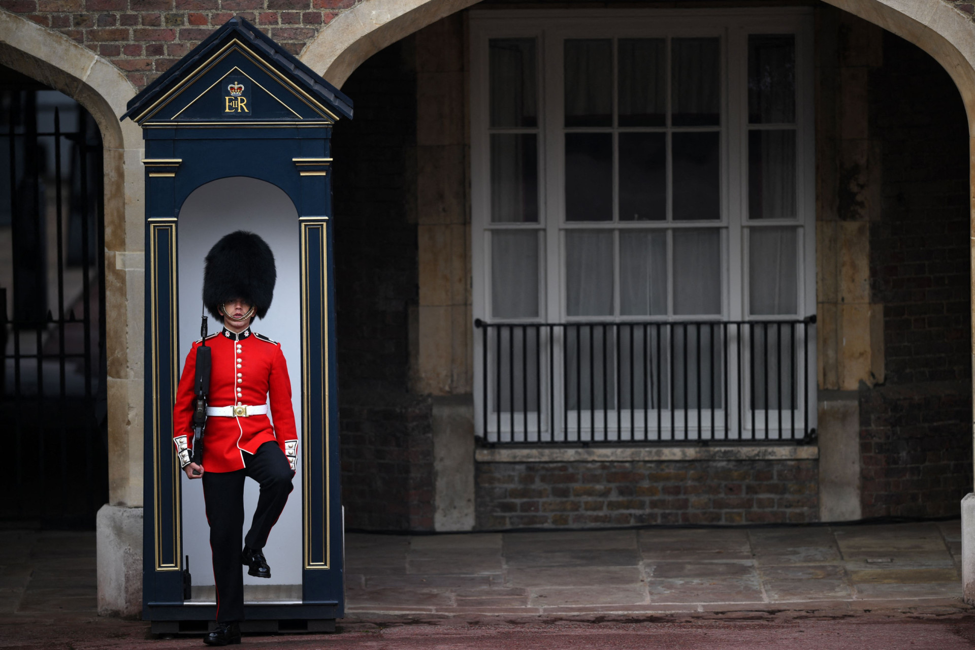 The secret life of a royal guard