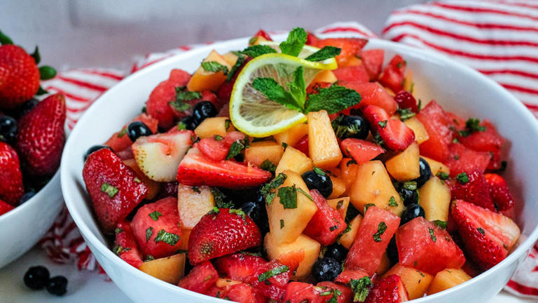 Full of berries and melon, this fruit salad tastes like pure summer ...