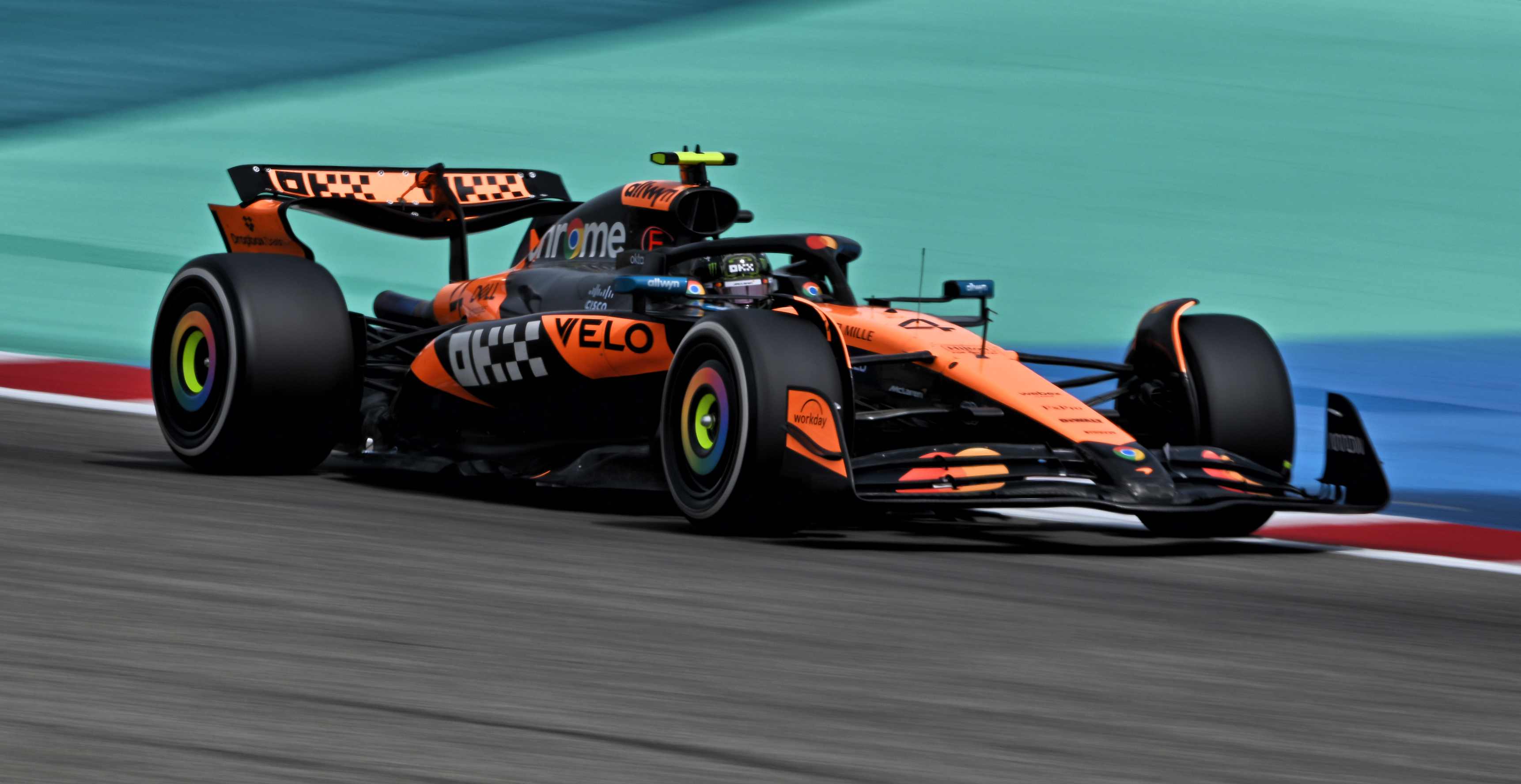 Notas de Red Bull: 'McLaren y Ferrari siguen usando mini-DRS'