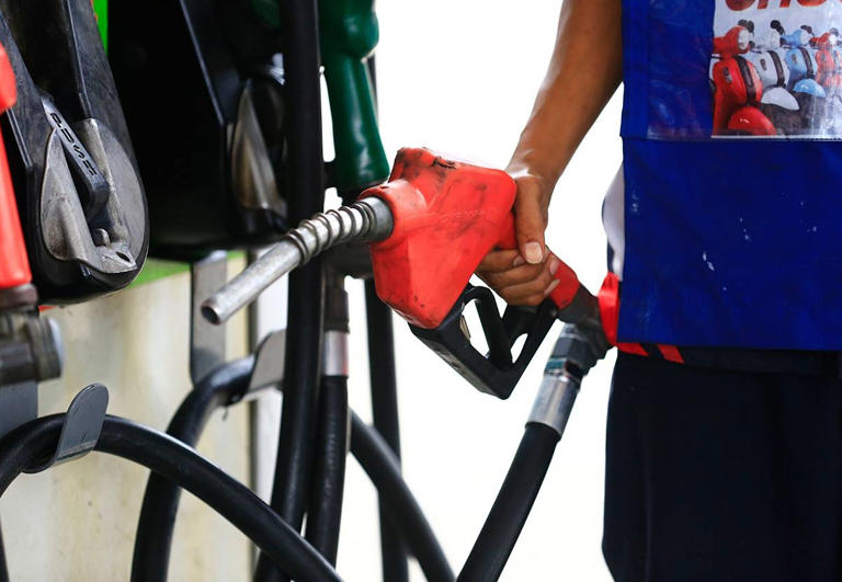 Fuel price cuts seen next week