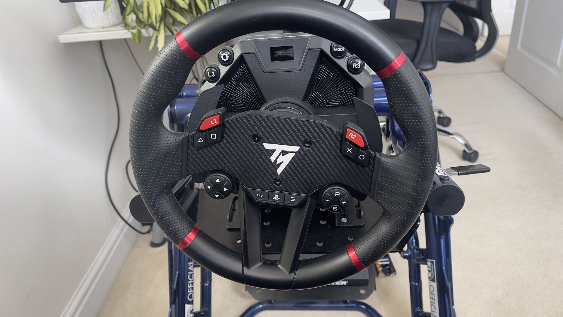 I've spent days testing the Thrustmaster T598 force feedback wheel and ...