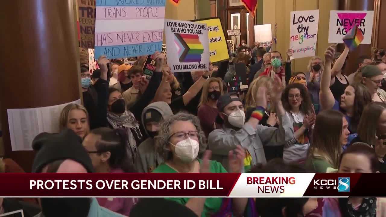 Iowa House, Senate pass bill removing gender identity protections